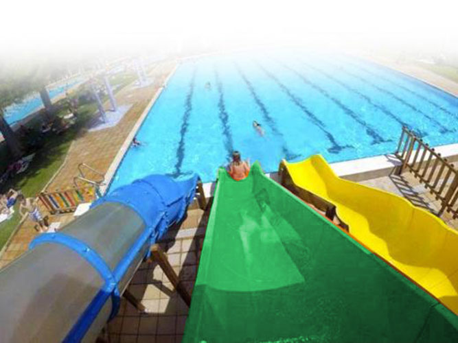 Scivolo a spirale per piscine e parchi gioco certificato Tuv